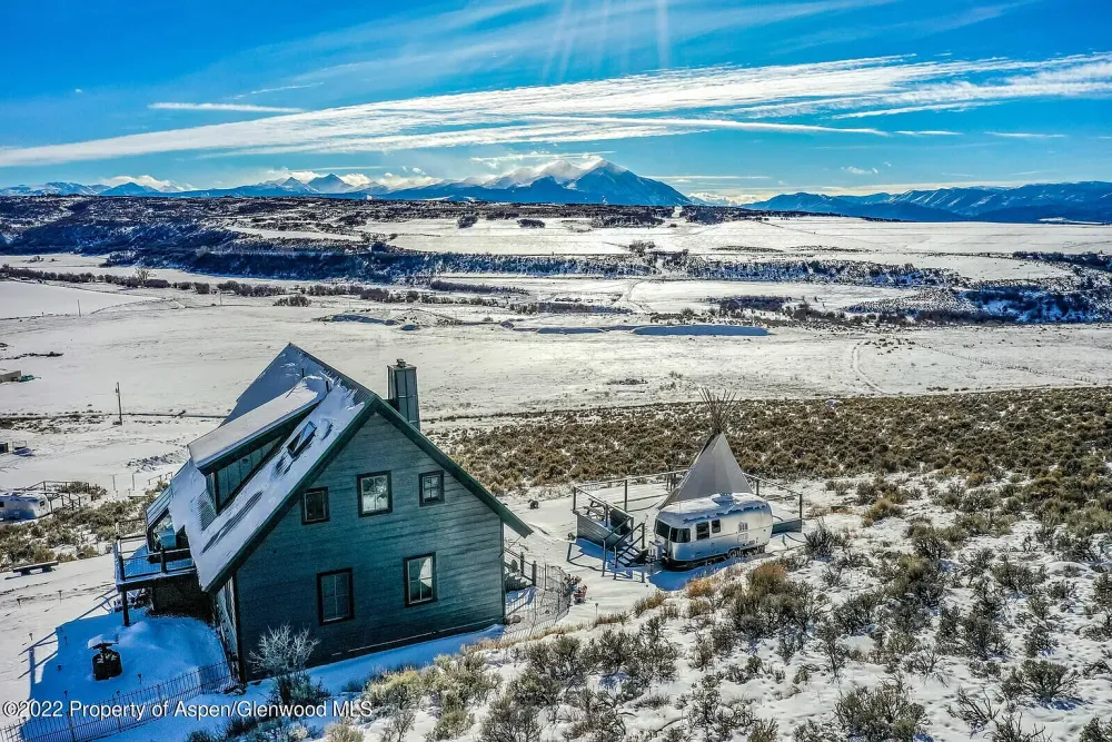 Blog: $750k Cash-Out: Canadian's 20-Acre Refinance